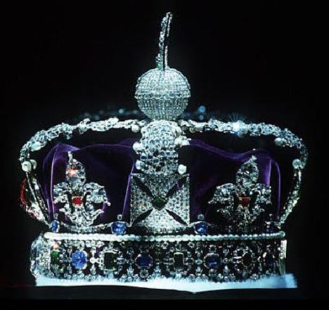 Queen Victoria’s Tiny Crown | Lisa's History Room