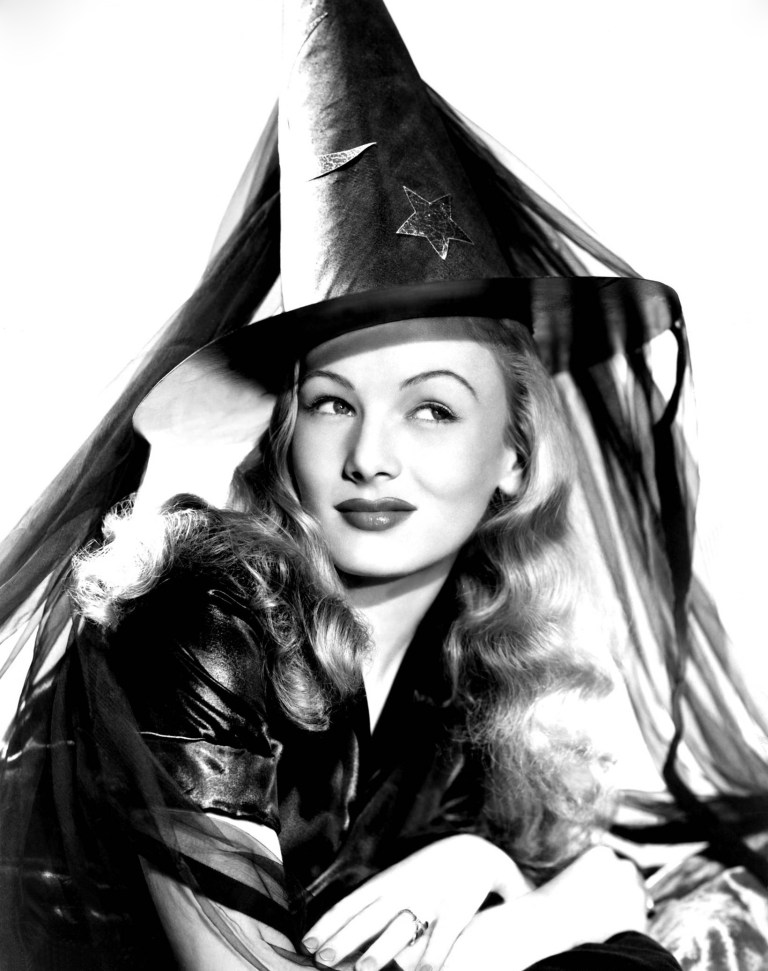 Veronica Lake told to change hair | Lisa's History Room